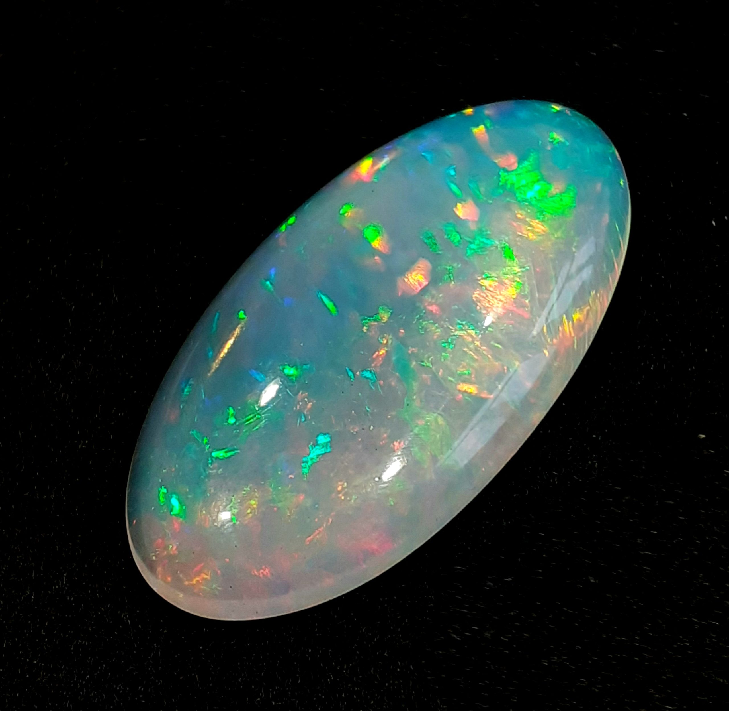 Opale noble blanche | Helios Gems - Expert gemmologue à Lyon ...