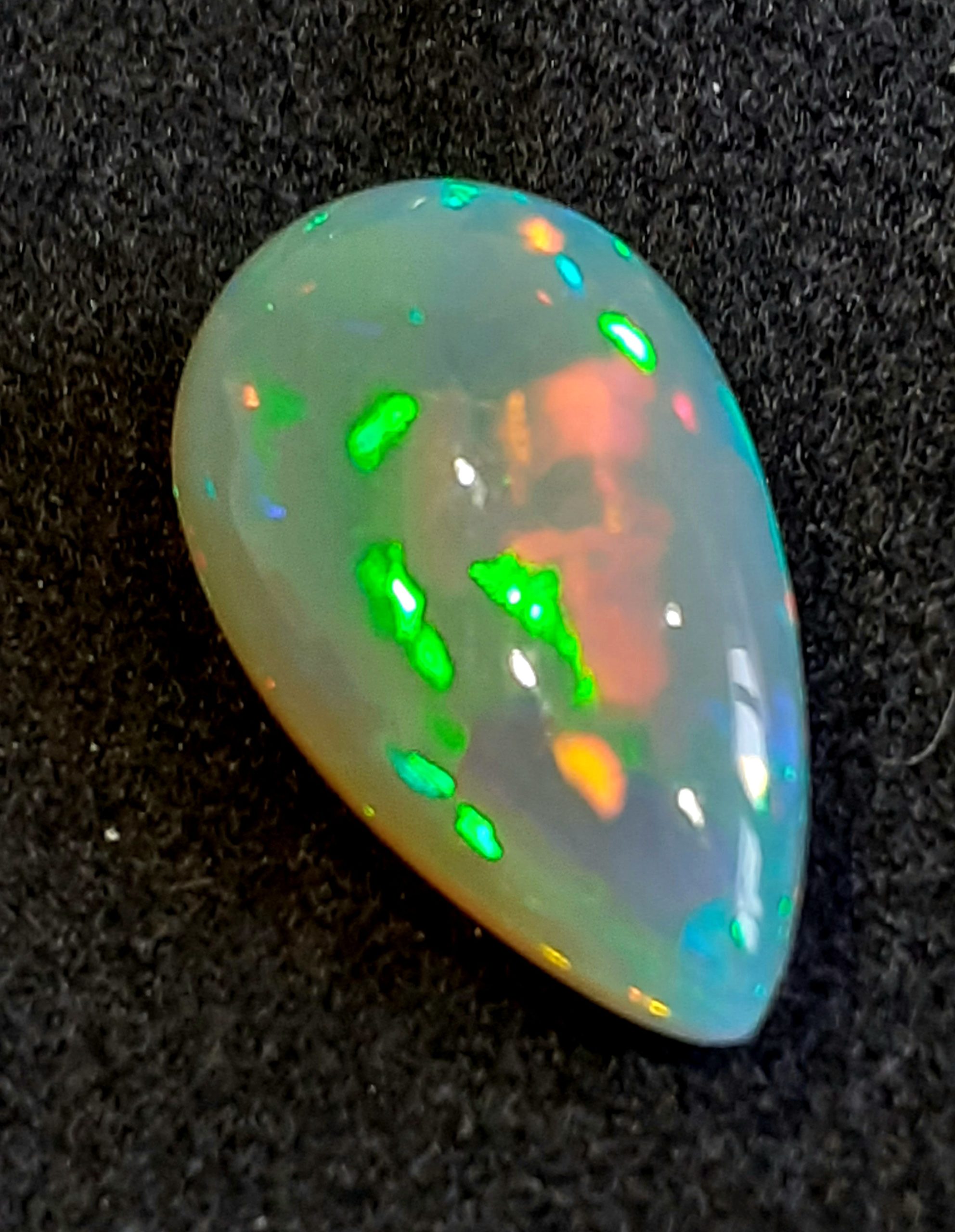 Opale noble grise | Helios Gems - Expert gemmologue à Lyon - négociant ...