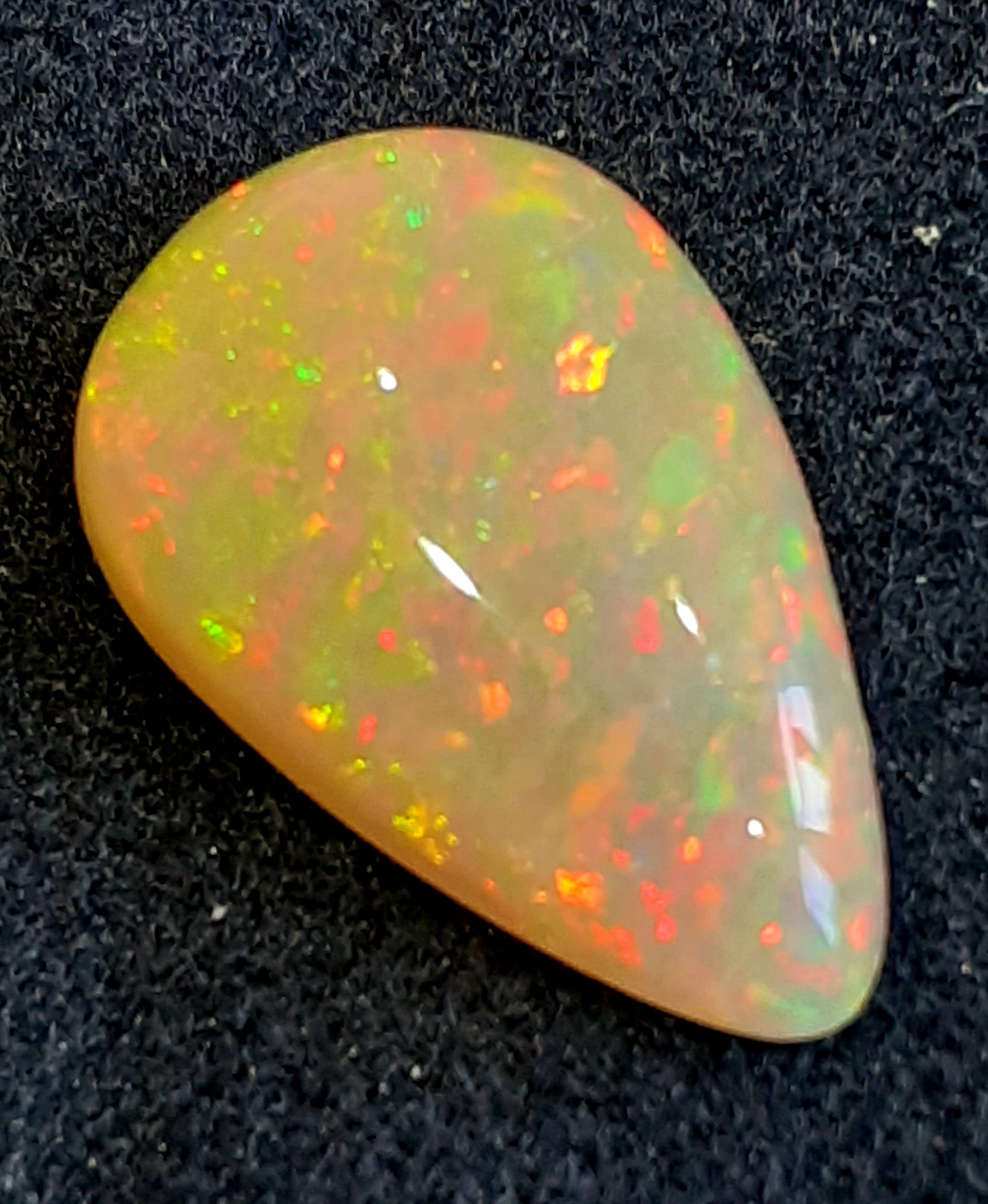 Opale noble (miel) | Helios Gems - Expert gemmologue à Lyon - négociant ...